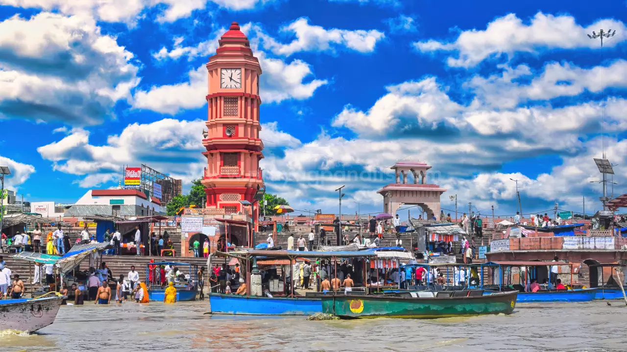 The religious site of Garhmukteshwar - Toliday Trip