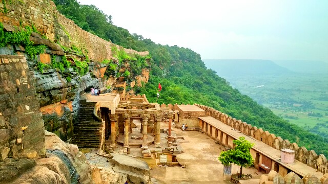 The historical site of Kalinjar Fort - Toliday Trip