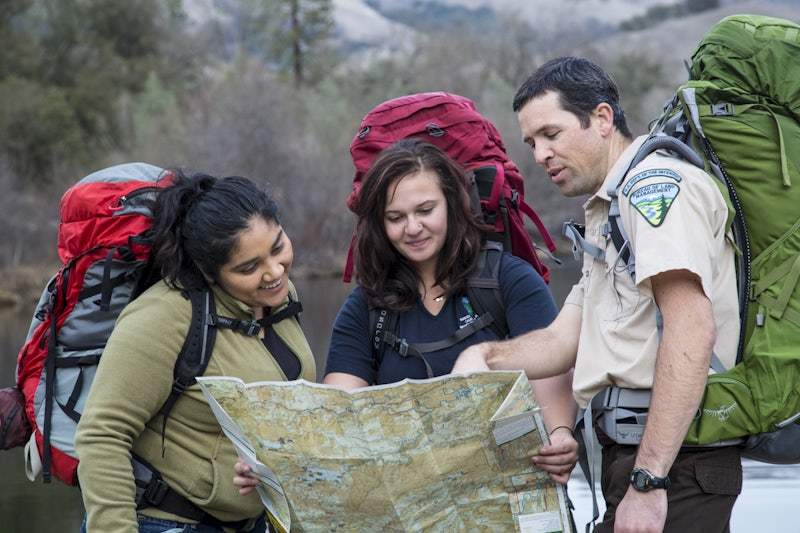 10 Essential Travel Tips for First-Time Backpackers - Toliday Trip